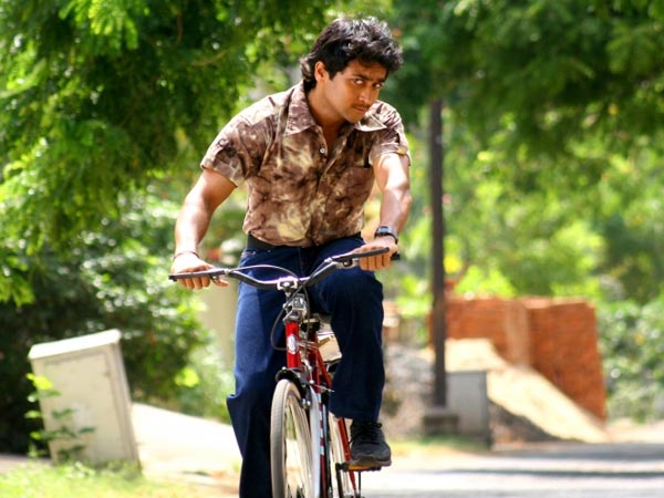 சூர்யாவின் சில வித்தியாசமான லுக்ஸ்!!! | Actor Surya Shivakumar In Different Looks - Tamil BoldSky