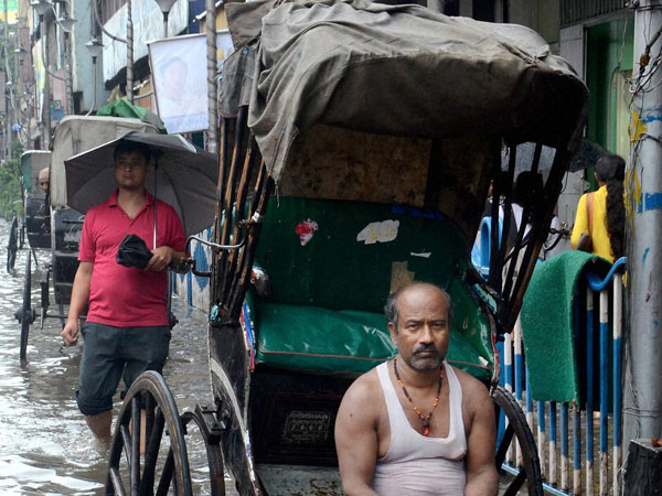 இந்த தொழில் செய்ய பிடிக்கல, ஆனா இத நான் நிறுத்திட்டா குடும்பமே தெருவுல ...