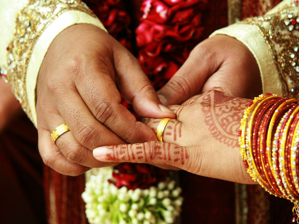 பெண்கள் திருமண மோதிரத்தை இடது கையில் மட்டும் அணிவதற்கு பின்னால் ...