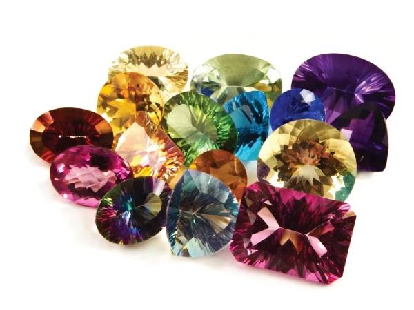 சக்தி வாய்ந்த இரத்தினக் கற்களும்... அவற்றிற்கு சக்தி கொடுக்கும் ...