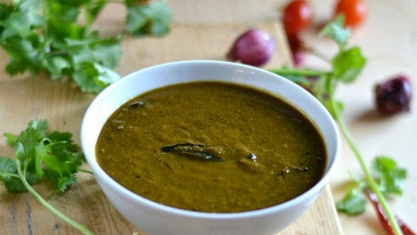 இதுவரை கொத்தமல்லி வெச்சு சட்னி செஞ்சுருப்பீங்க.. அடுத்தமுறை குழம்பு ...