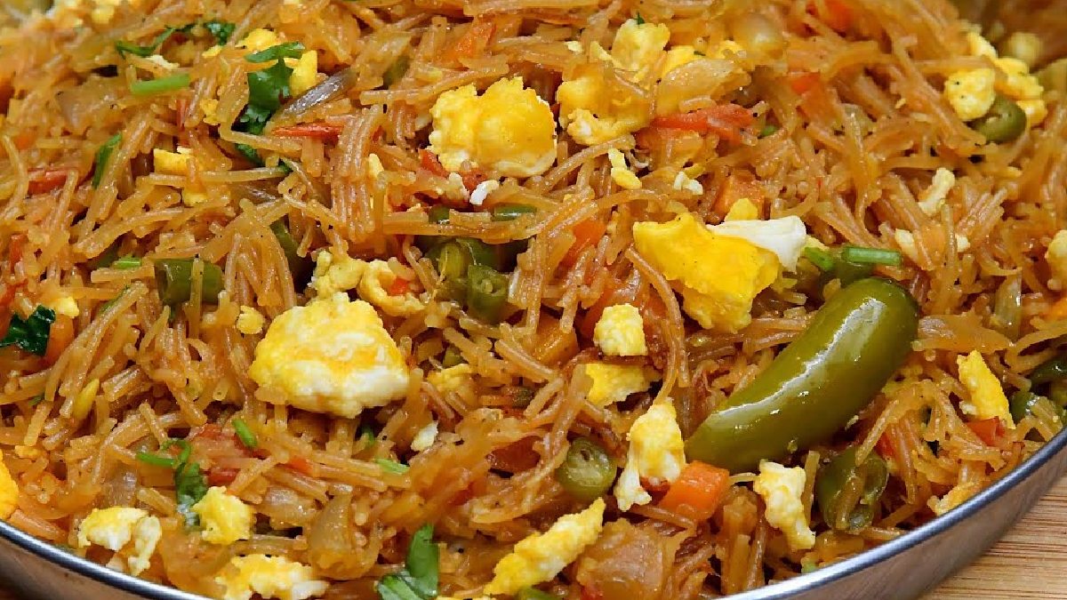 1 பாக்கெட் சேமியாவும், 3 முட்டையும் இருந்தா.. காலையில சூப்பர் டிபன் ...